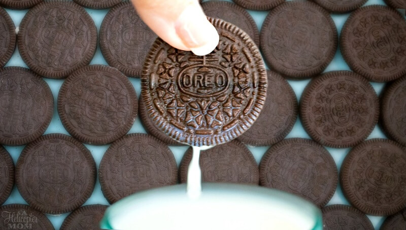 Play With Your Food - OREO $100,000 Challenge - A Helicopter Mom